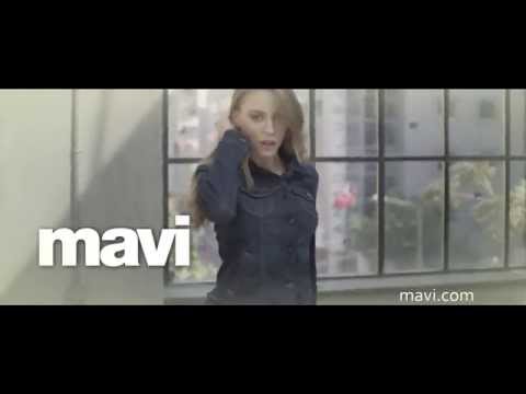 Mavi & Serenay Sarıkaya - Mavi Gold Dream Fit