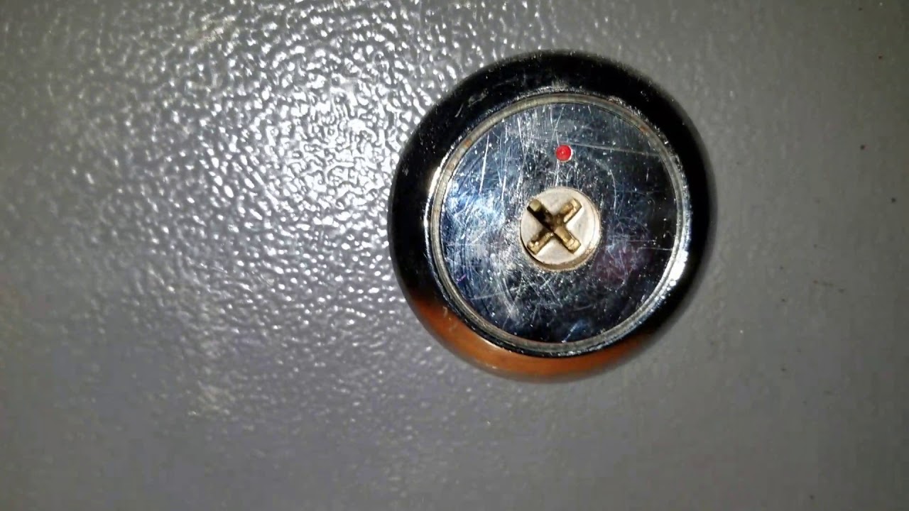 "Unlocking a High-Security Cross Key Safe: A Step-by-Step Guide" - YouTube