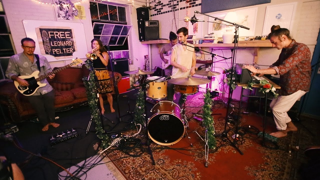 Midnight Snack - Closer - YouTube