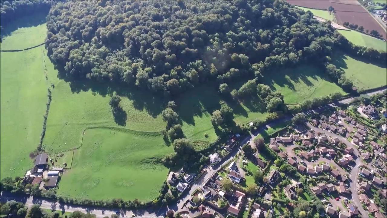 [HD] 400 feet above Dursley on a sunny Autumn Afternoon - YouTube