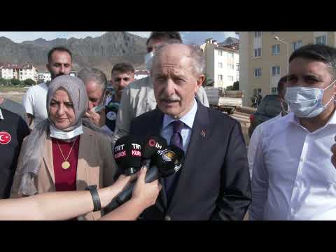 BÜYÜKŞEHİR BELEDİYEMİZ, BOSTANİÇİ VE KARPUZALAN’DAKİ SU TAŞKINLARINA ANINDA MÜDAHALE EDİYOR