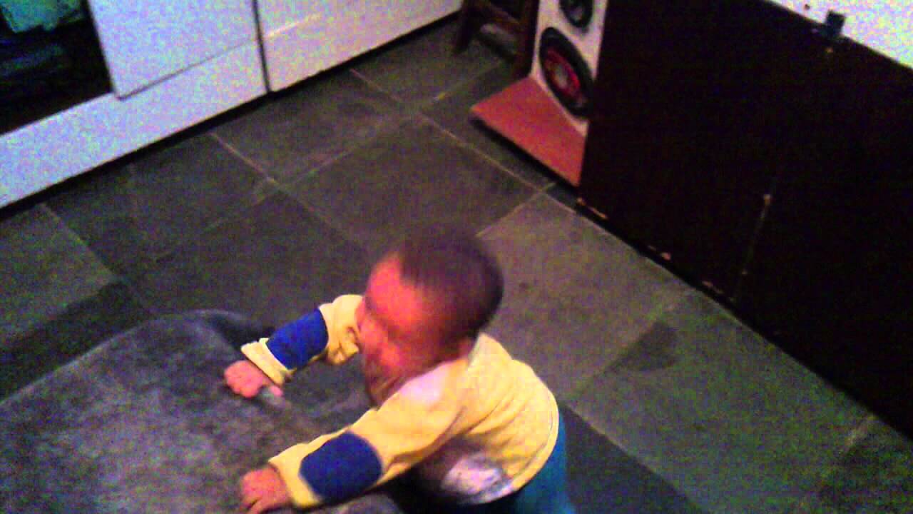 0278 bebe dancando - YouTube
