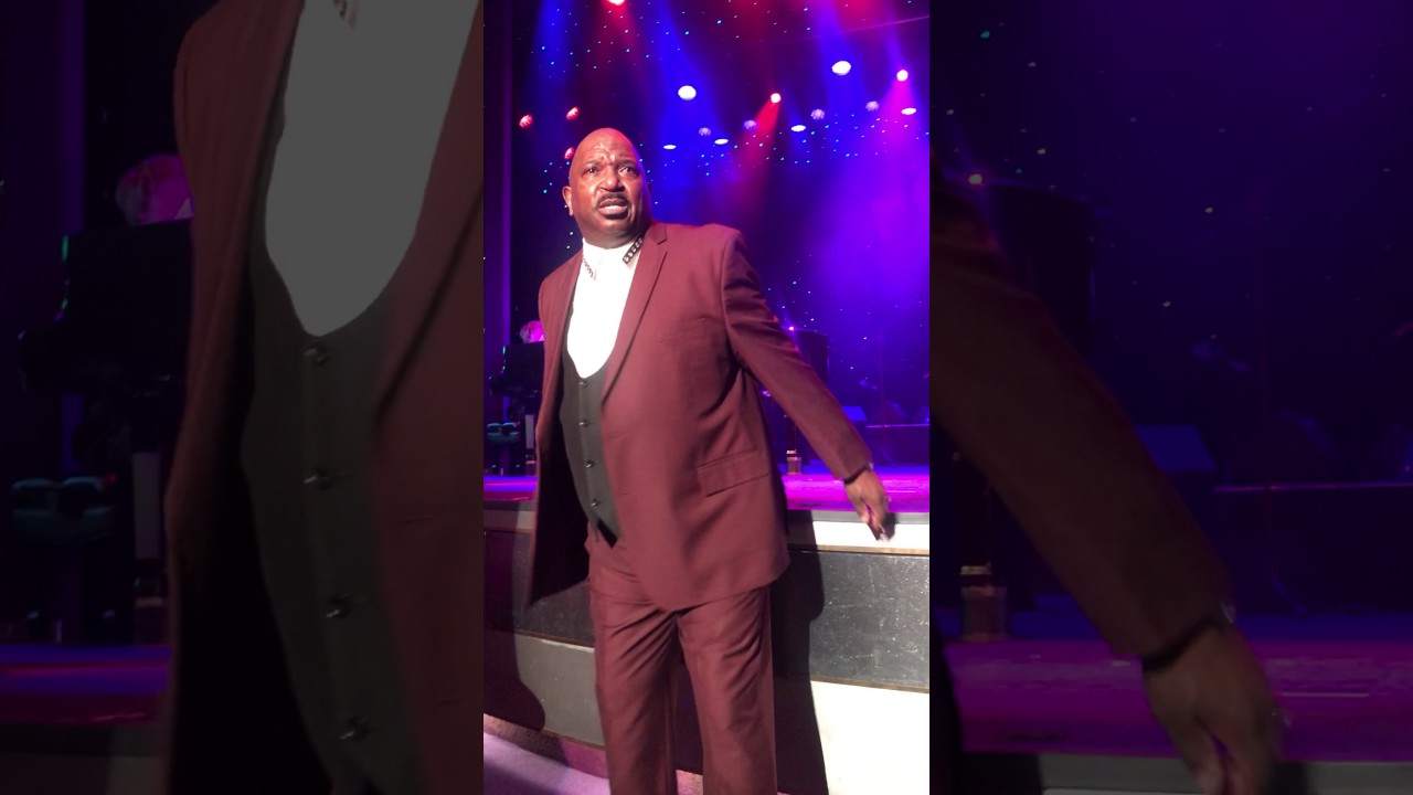 Comedian Carl Strong - YouTube