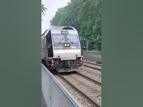 NJT ALP-45DP #4510 Unrestricted K5LA Horn & Comet V #6063 Restricted K5LA Horn (Crossing ...