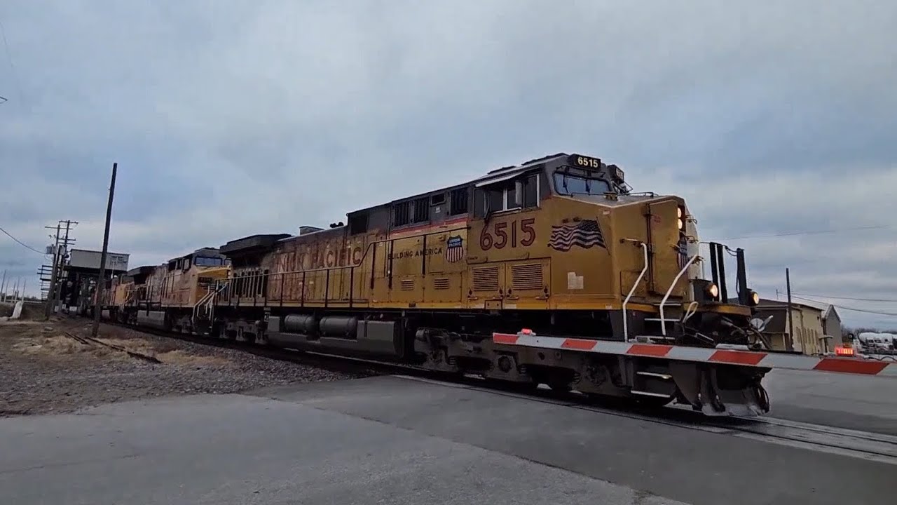 Trackside On The Topeka Sub For Some Union Pacific Rail - YouTube