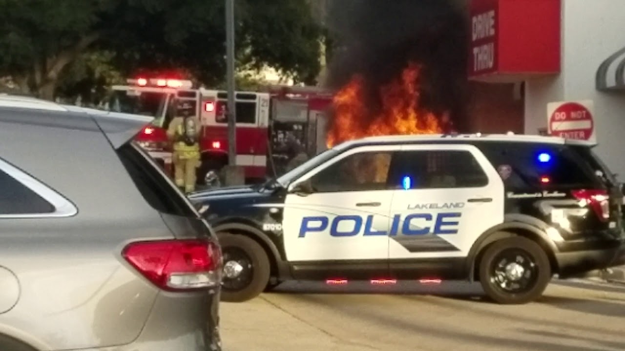 FIRE car burns at the drive thru in Lakeland, Fl. - YouTube