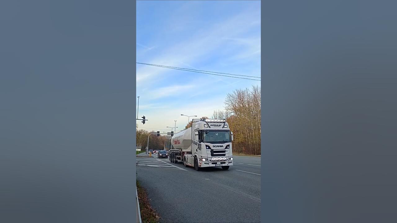 Beautiful Scania R450 | HELLA HORNS x LIGHTS #truckspotting #scania #scaniav8 #sweden #foryou ...