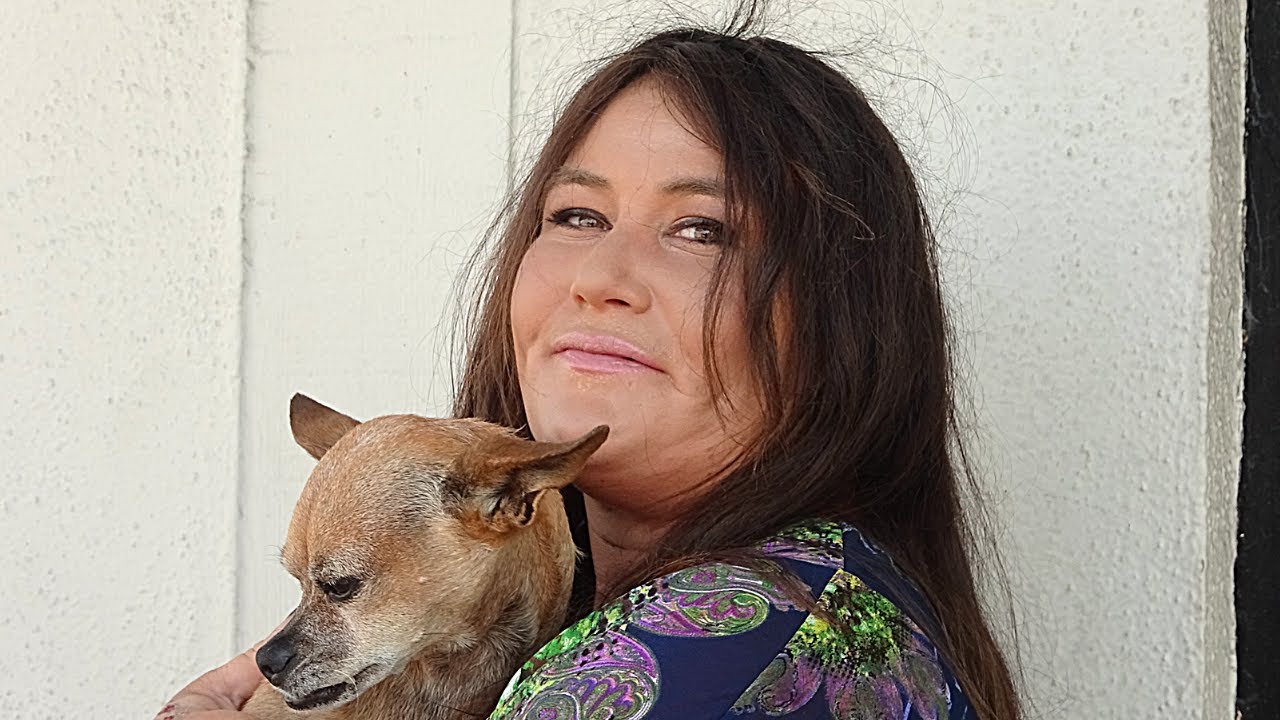 Homeless Woman Interview - Ally Used To Make $42 per hour - YouTube