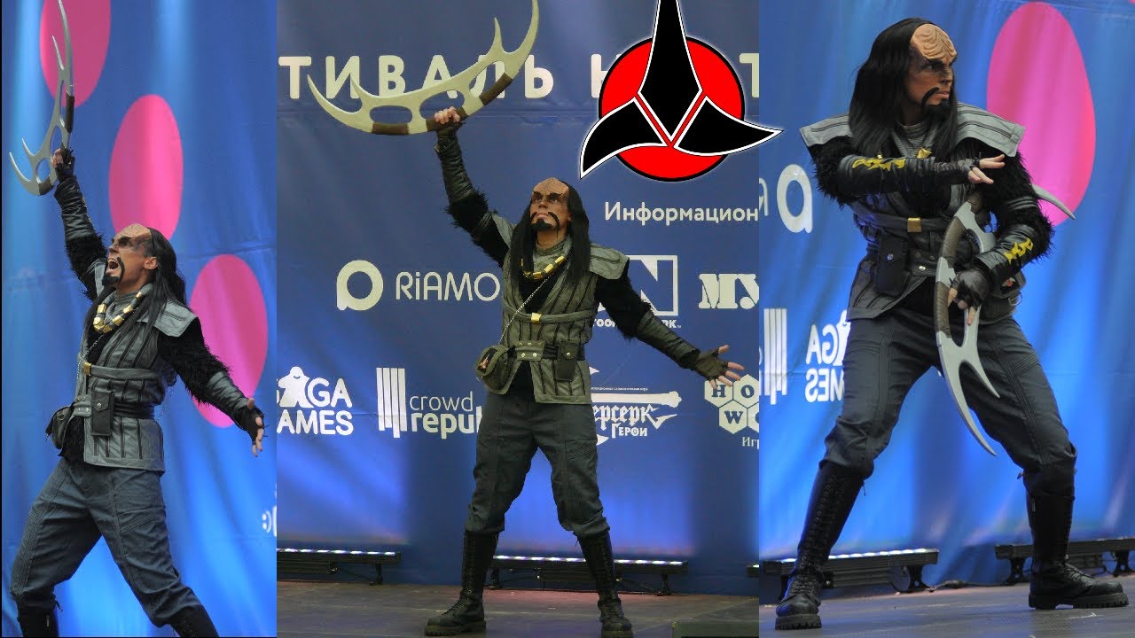 Star Trek The Next Generation / Deep Space 9 Klingon Cosplay at Igrocon ...