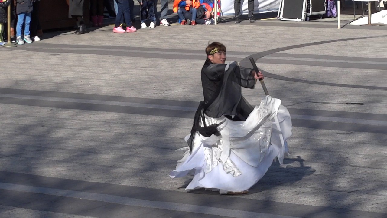 Korean martial arts- a dance - YouTube