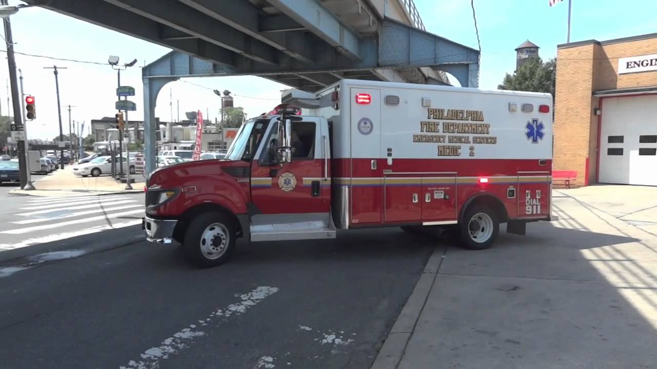 PFD Medic 2 Responding - YouTube