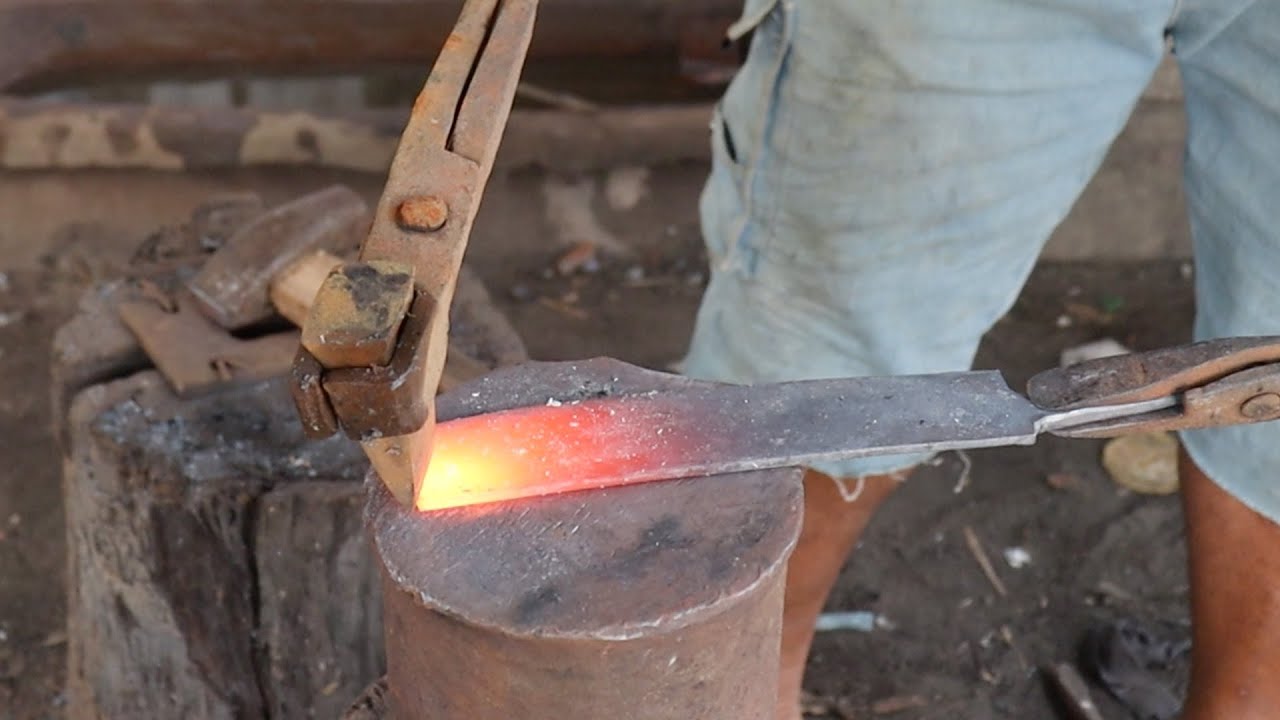 Knife Making - Forging A Nice Hunting Knife From The Broken Steel - YouTube