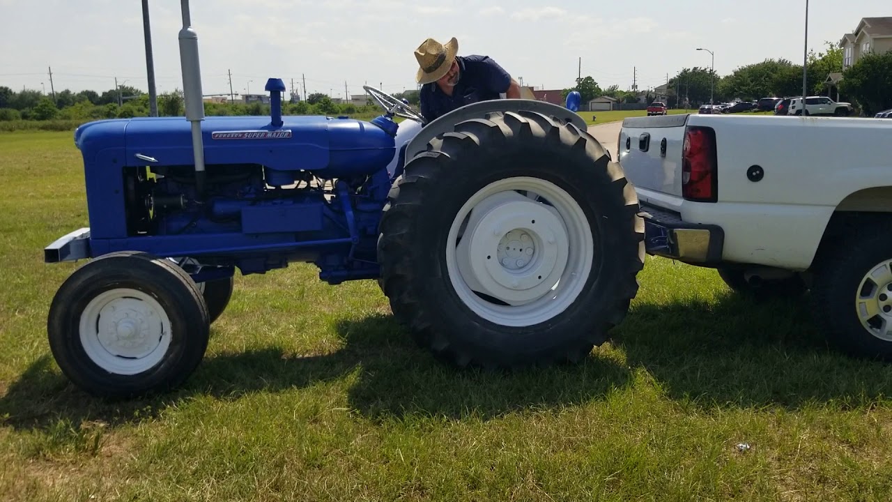 FORDSON SUPER MAJOR 1961 - YouTube