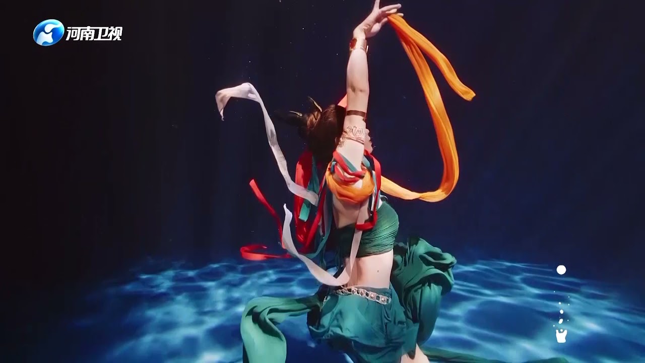 Rhapsody on the Luo Goddess - YouTube