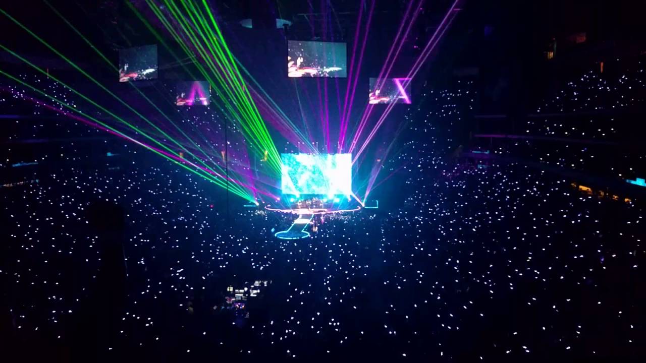 Coldplay Phoenix USA concert 2016 - Sky full of stars - YouTube