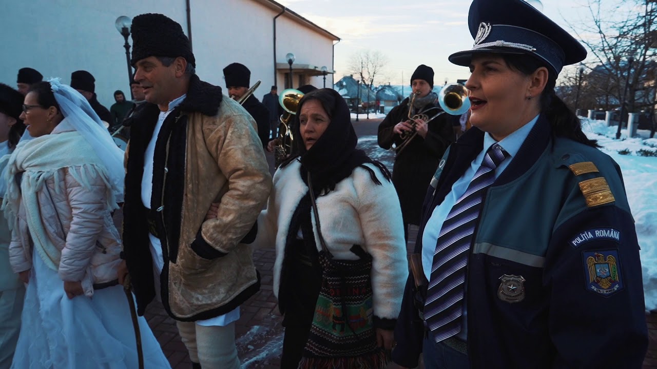 Traditii si Obiceiuri - comuna Calafindesti 2019 - YouTube