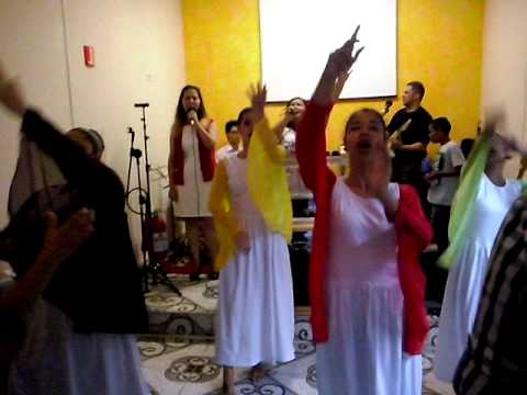 ministério deus forte apresenta :Ministério de Dança SHEKINAH - CAIA FOGO
