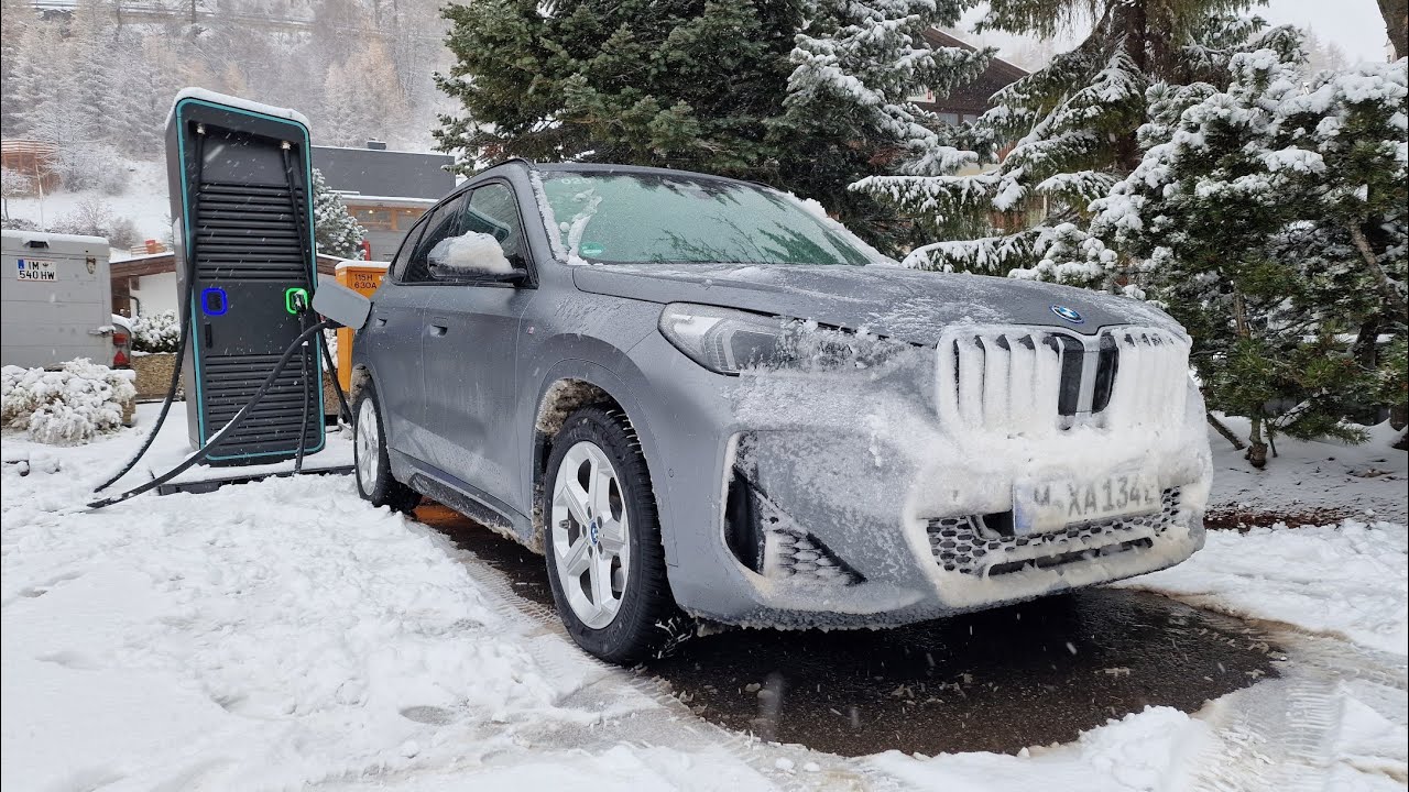 BMW iX1 (all electric). Winter Test Drive - YouTube