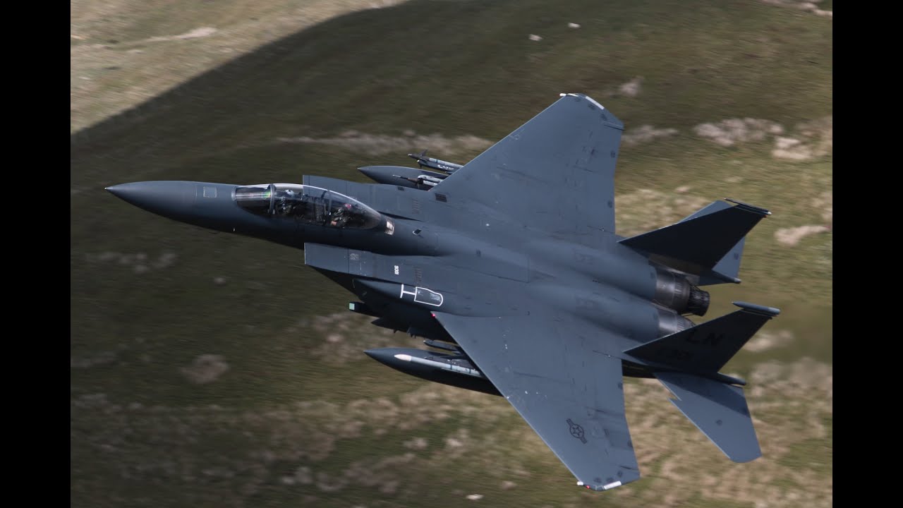 STUNNING PASS BY A PAIR OF F15 STRIKE EAGLES IN THE MACH LOOP -15/0125 - YouTube