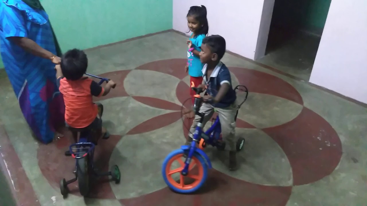 Kids are playing cycle - YouTube