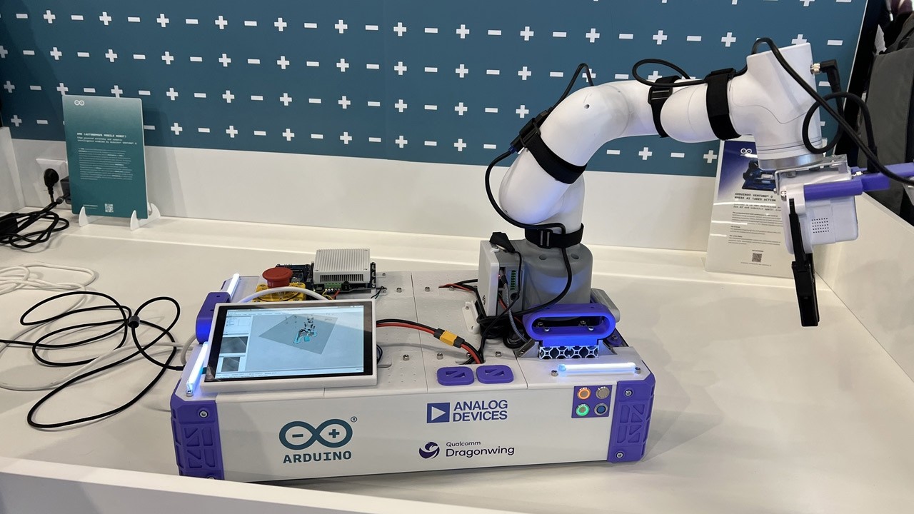 Arduino VENTUNO Q Demo at Embedded World 2026 - YouTube