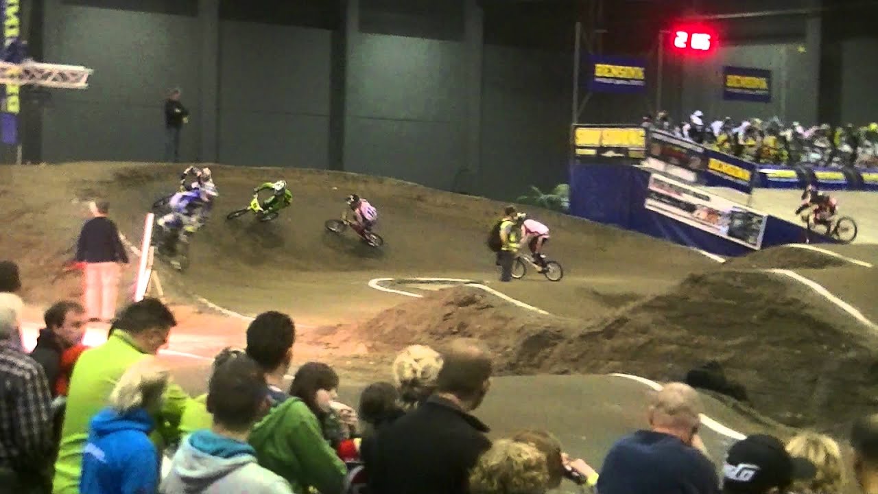 Nick Scheepers 2e Manche EK Ronde 7 2012 Kortrijk.MTS - YouTube