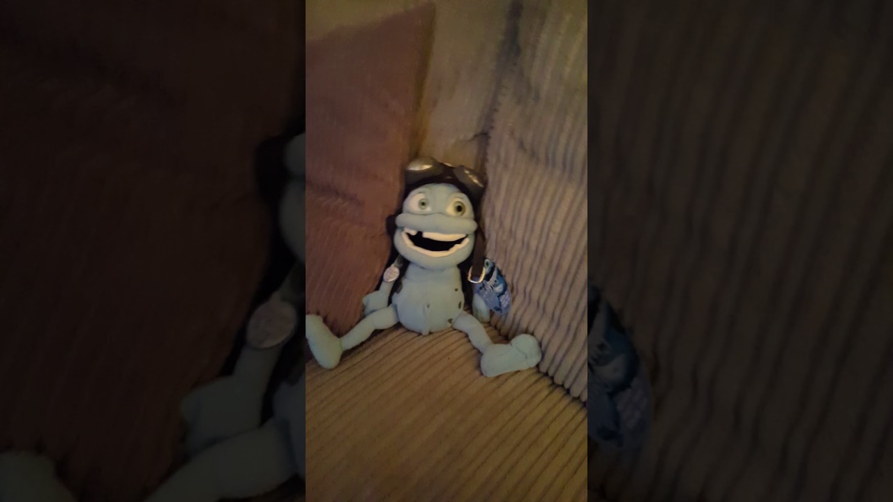 Crazy frog singing plush cute🙂 - YouTube
