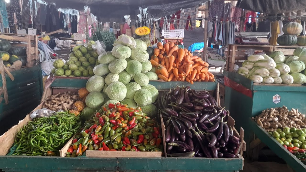 Vegetable Market, Atsal, Talong, Carrots, Eggplant, Red & Green paper ...