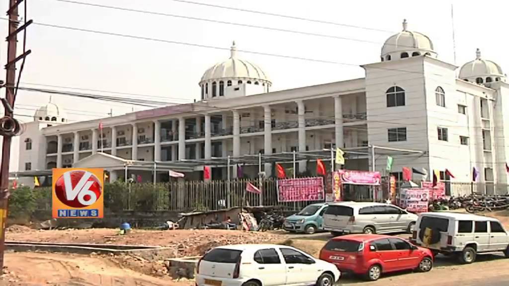 TRS MLA Padma Devender Reddy Brief Profile - YouTube