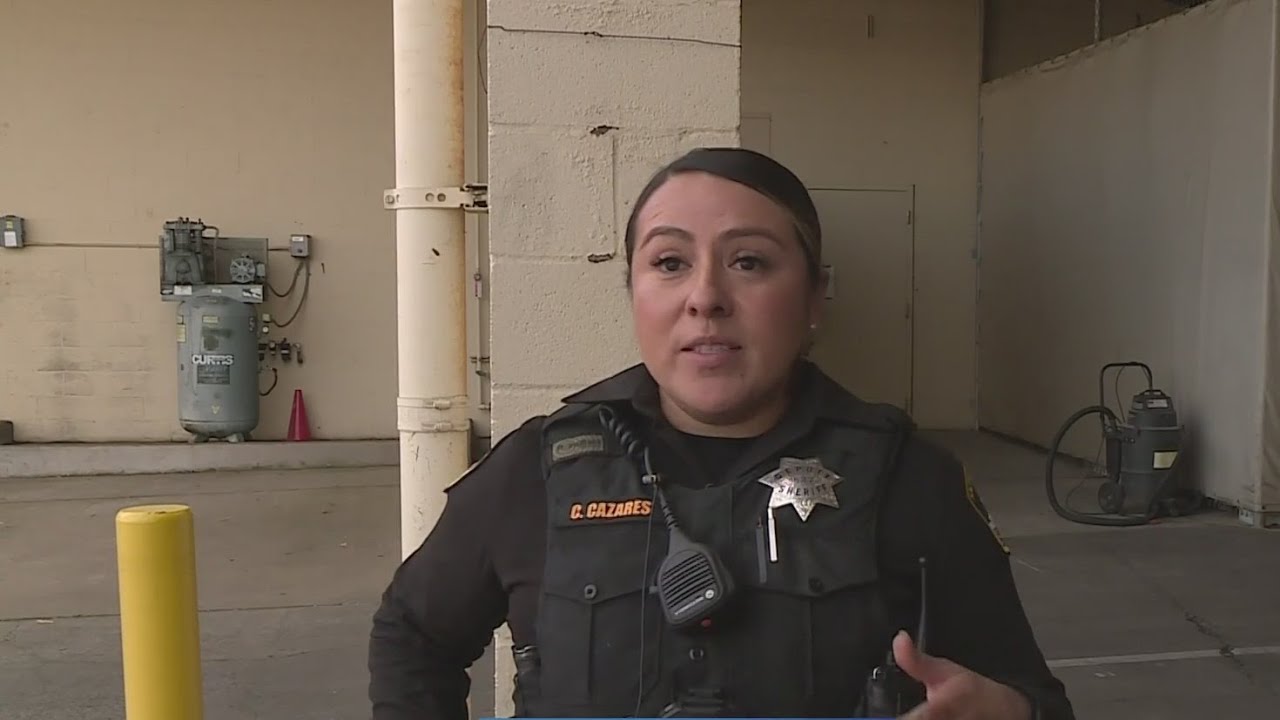 Woman breaks barriers as Sacramento sheriff's deputy - YouTube
