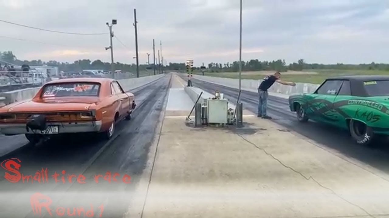 Small tire race at Bonne Terre Drag Strip round 1 - YouTube