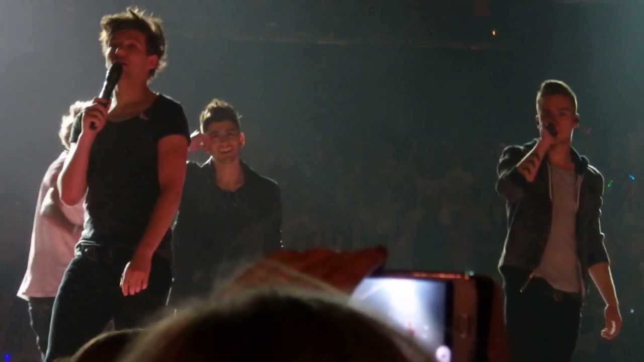 One Direction - TMH Tour @ Hamburg 12/5/2013 - Twitter Questions Part 3 ...