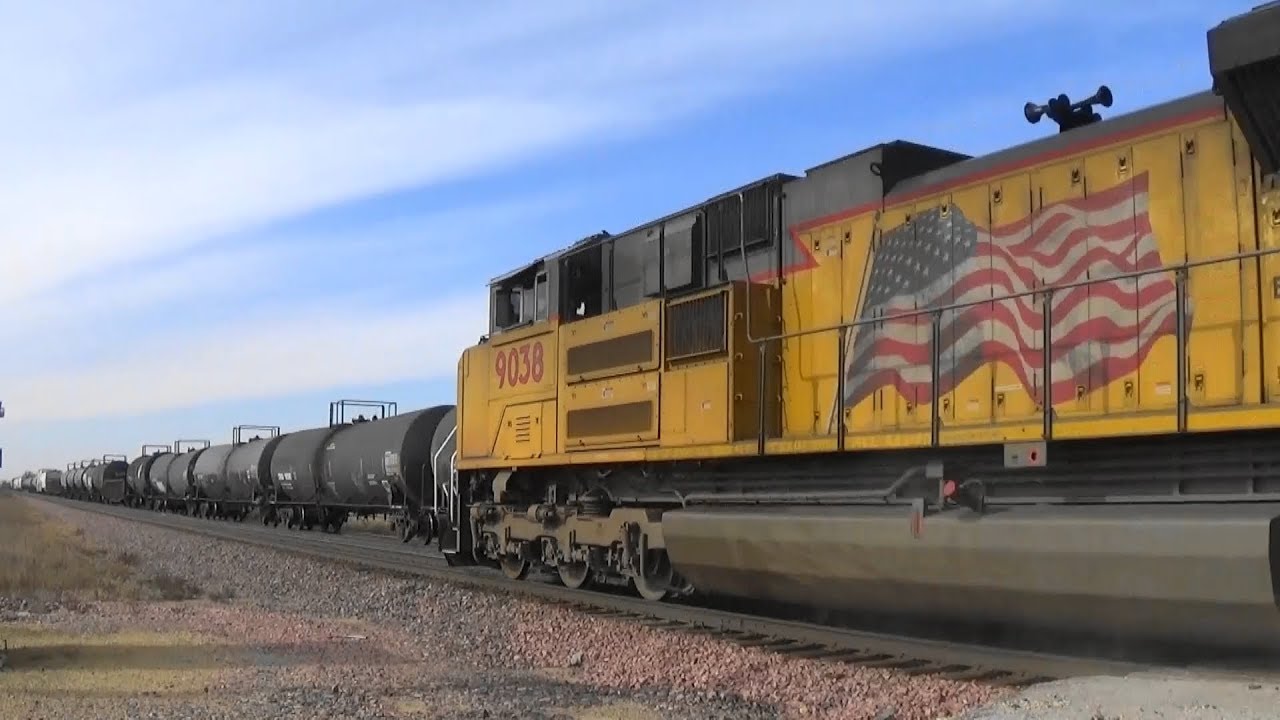 UP 7856- Freight Meets UP 9038- Z-Train, Grand Mound, IA - YouTube