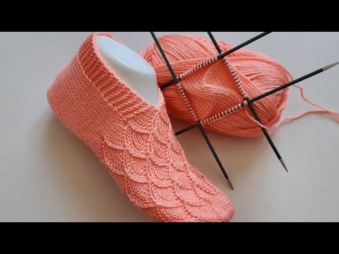 Beautiful Woolen Socks Design for Ladies Hand Knitting Marvelous ...