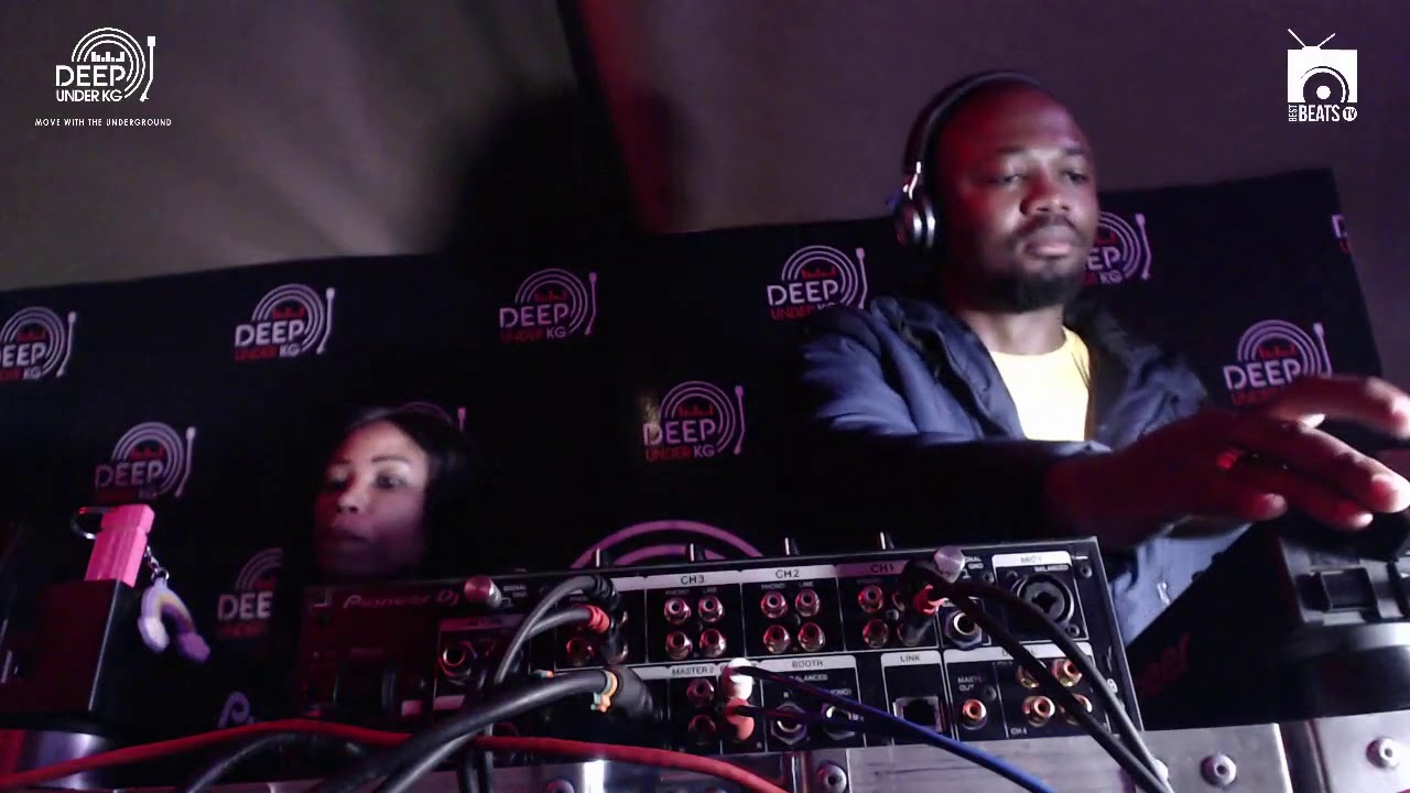 Lisa Crox vs. Shakes Dj LIVE at #DUKGStreetBash - YouTube