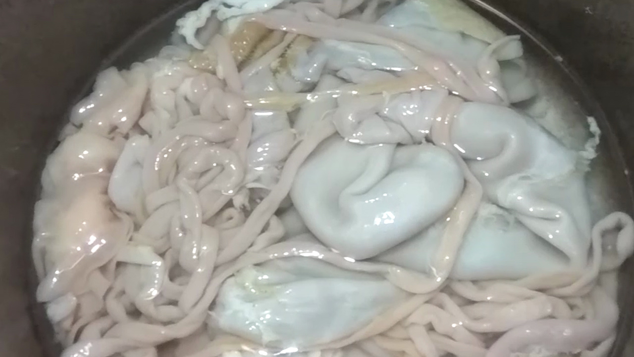 குடல் குழம்பு /KUDAL KULAMBU/ Boti Curry Tamil /mutton kudal kulambu in ...