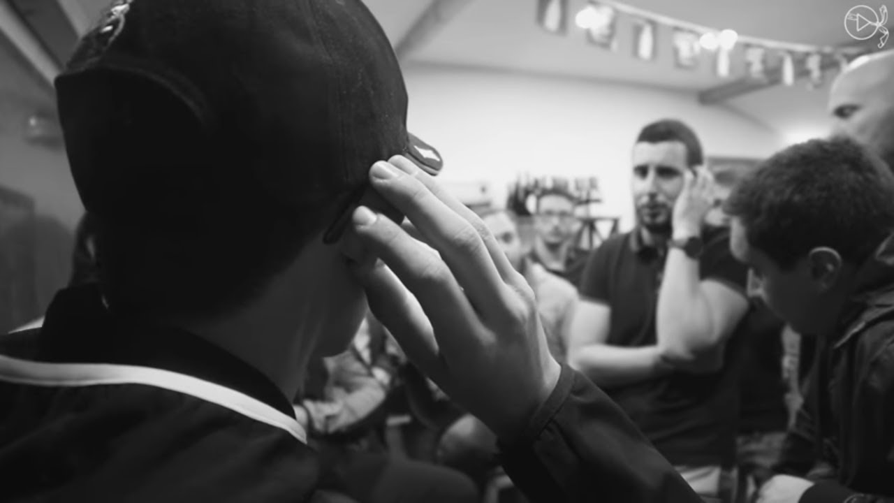 I mesi - Jean-Daniel Guerrini (Chant corse) - YouTube