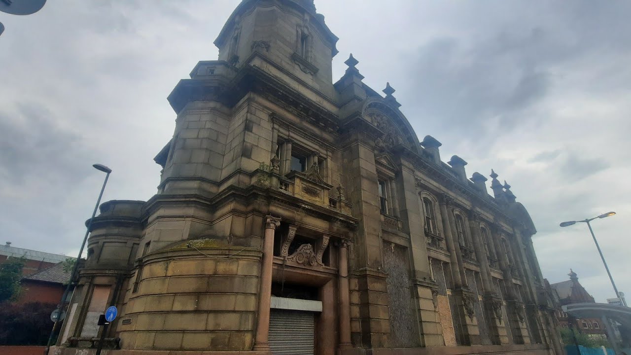 Abandoned Nat West County Bank Oldham Abandoned Places - YouTube