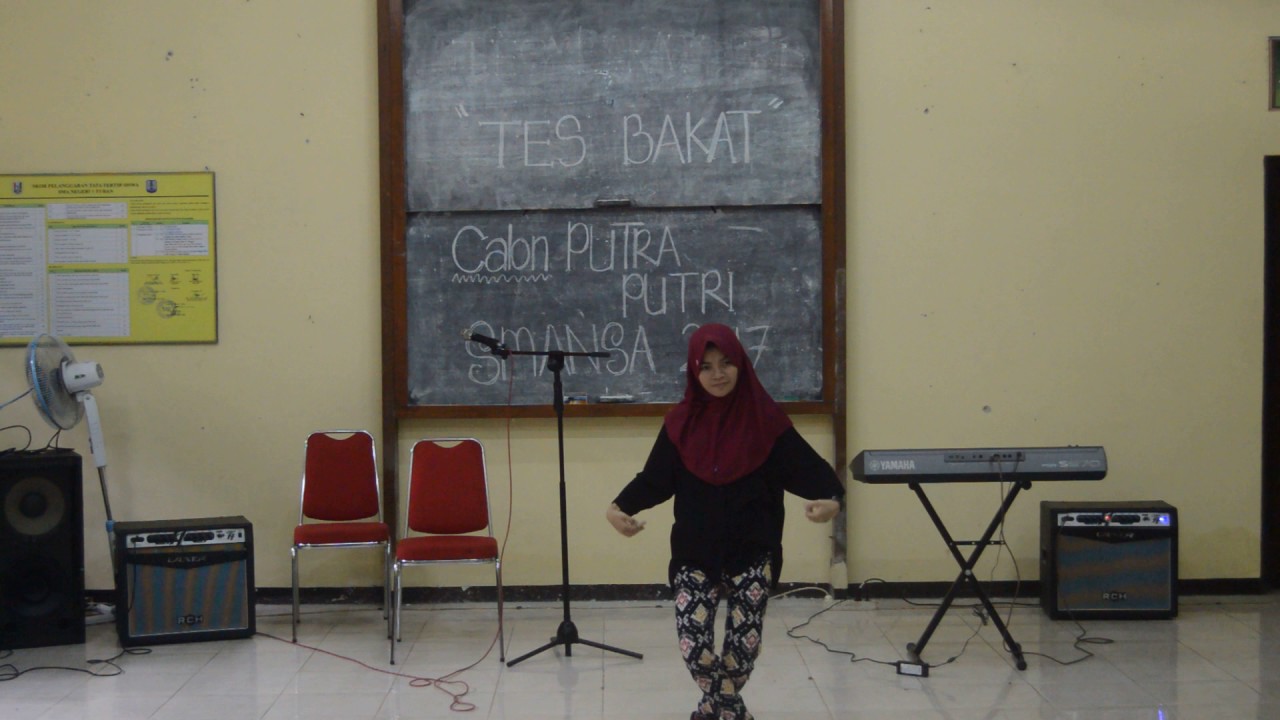 [Tes Bakat Pemilihan Putra dan Putri SMANSA 2017] XI IPS 1 (pi) - YouTube