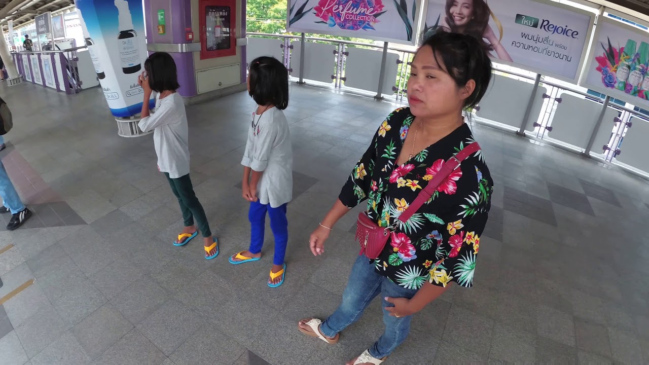 20190413 024 Thailand Bangkok Surasak S5 BTS Station 001 - YouTube