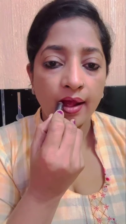 COLORBAR Matte Me As I Am lip color Jinks 004 - YouTube