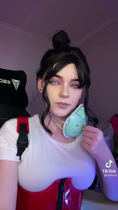 Wraith Cosplay | Apex Legends - YouTube