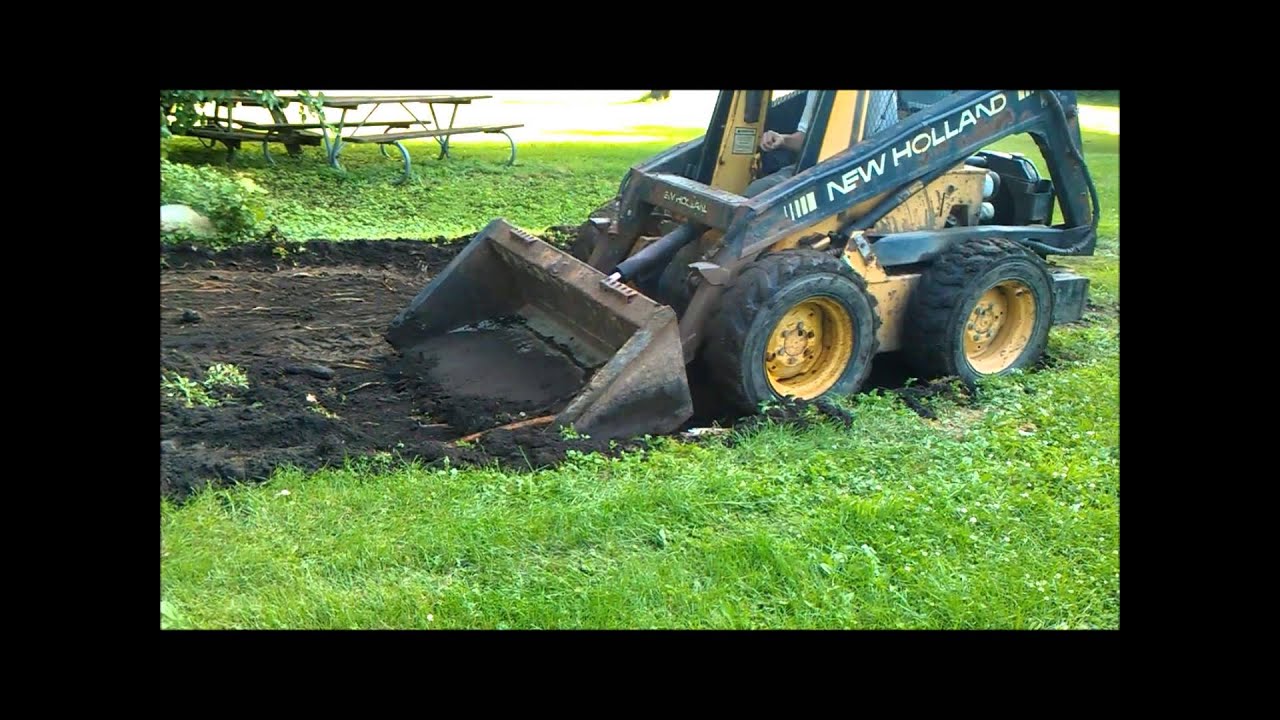 Metal Detecting - Diggin Deep for Treasures in my yard - YouTube
