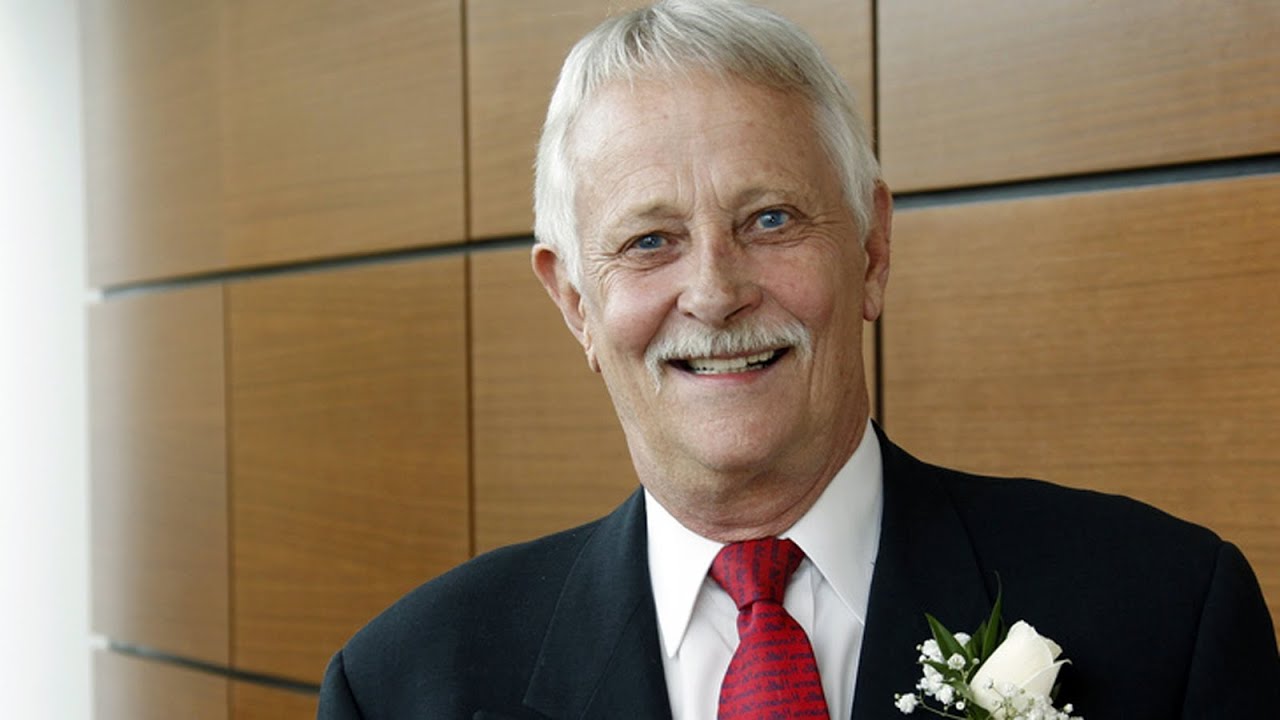 Wayne Duehn '61 - YouTube