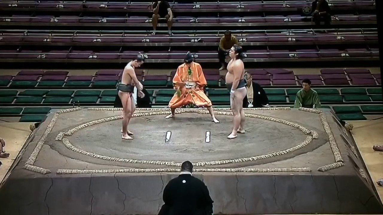 世界最弱の力士爆誕w『The world's weakest wrestler appears』 - YouTube