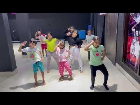 one two three four get on the floor dance 😘 song 🎶 video ️🥰 - YouTube