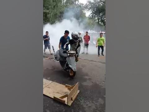 Dio RRGS 146cc - YouTube