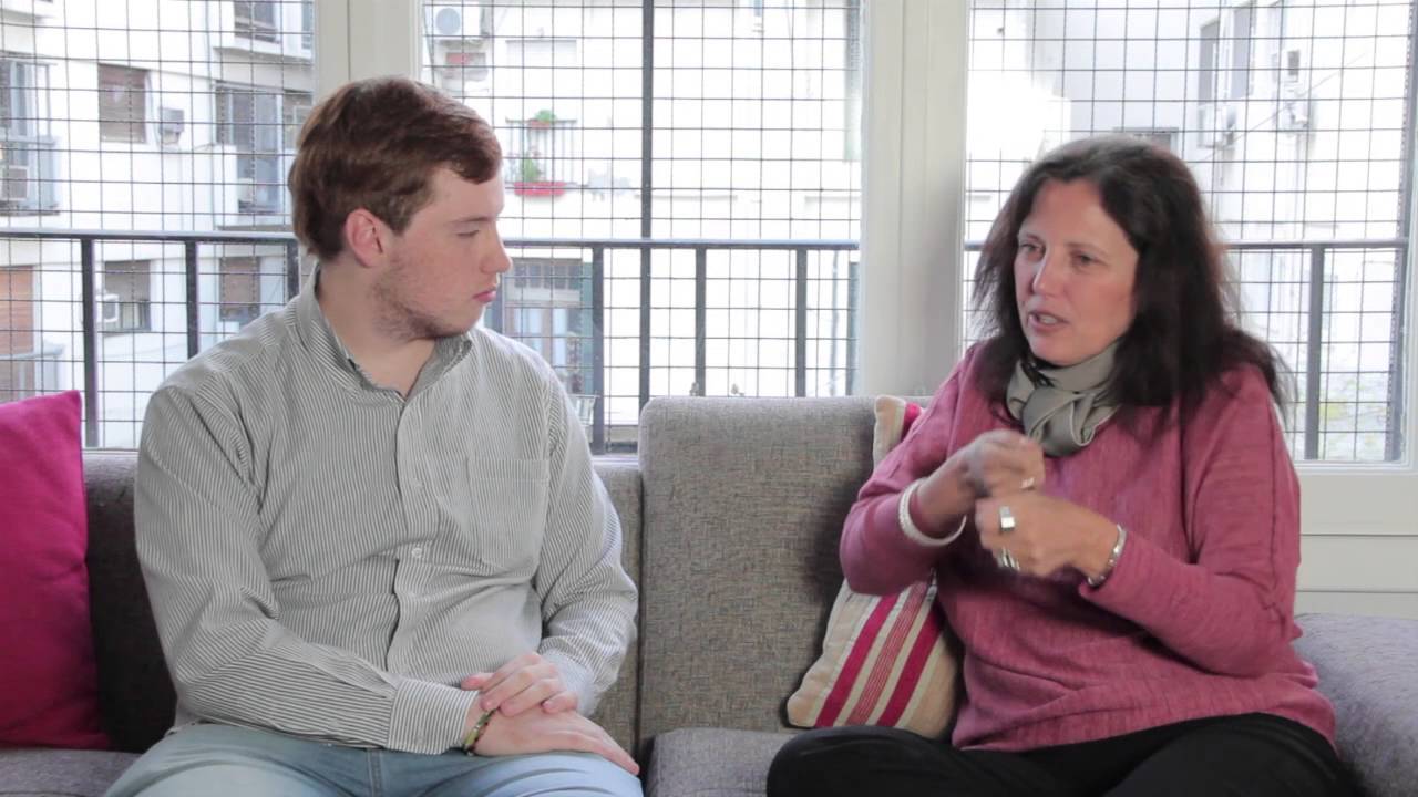 #Borgestubers. La escritora Claudia Piñeiro y el booktuber Facundo Tedesco dialogan sobre Borges ...