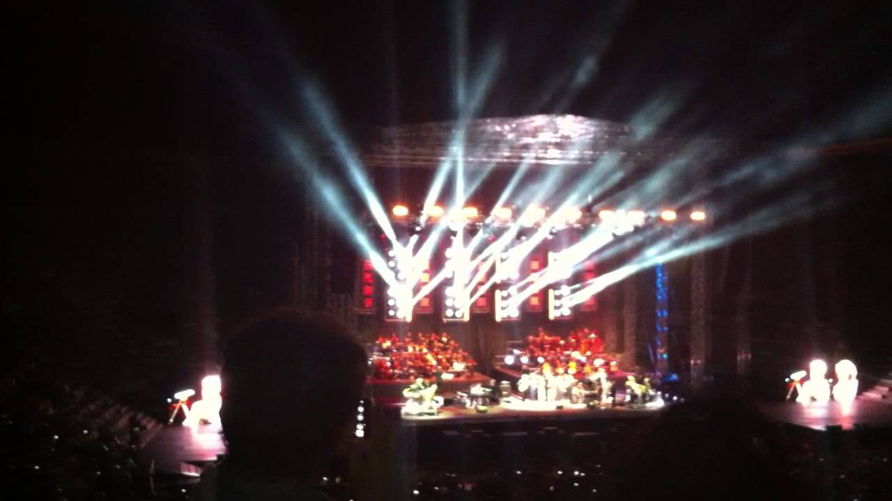 Napule e feat Elisa Emma Fiorella Mannoia MArio Biondi FRancsco REnga ...