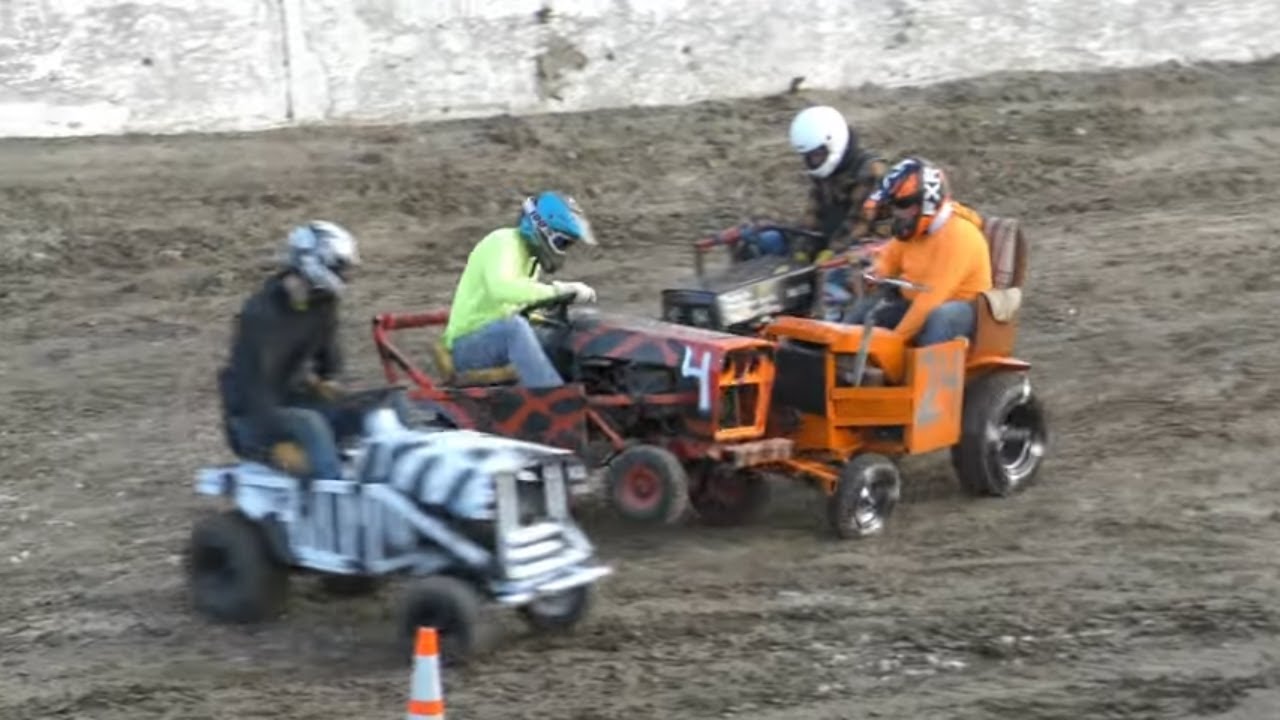 LAWN MOWER DERBY (Wright County Fair) - YouTube